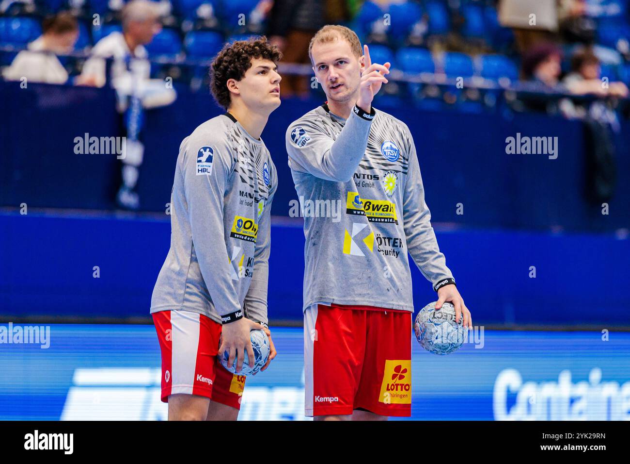 Lemgo, Deutschland. 16th Nov, 2024. v.l. Gian Attenhofer (ThSV Eisenach, #11), Fynn Hangstein ...