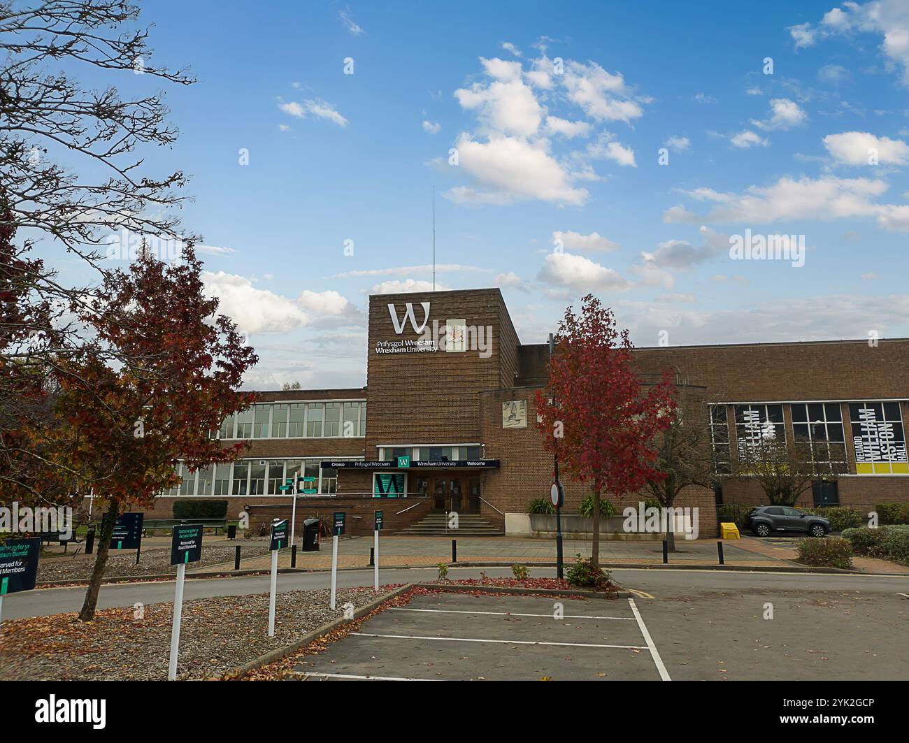 The Wrexham University campus in Wrexham, Clwyd, Wales Stock Photo - Alamy
