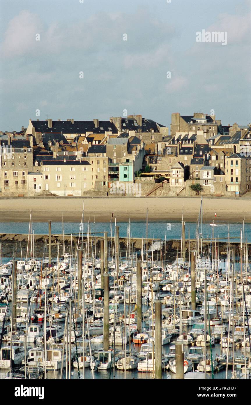 Bretagne coastal strip hi-res stock photography and images - Alamy
