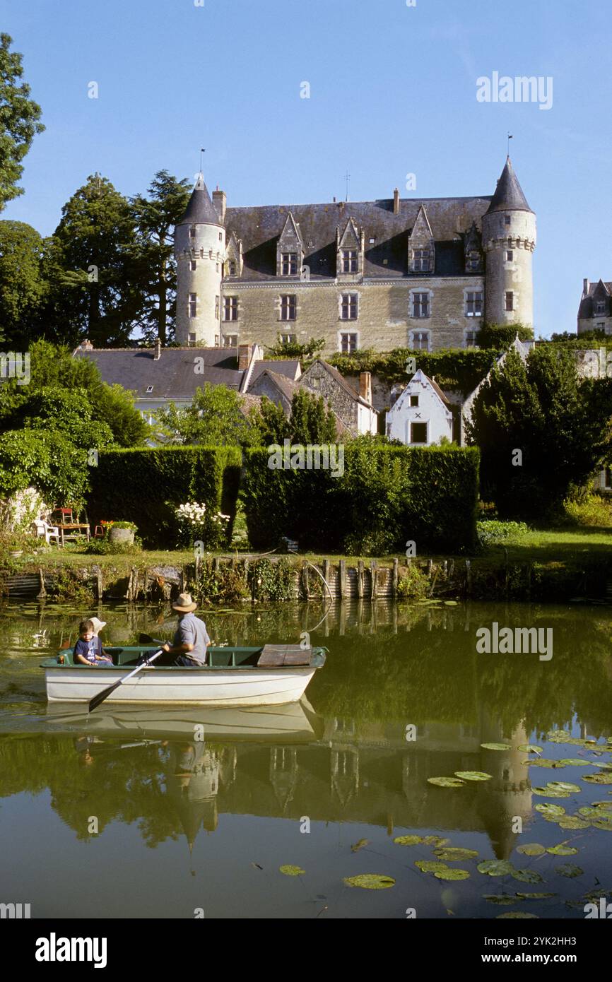 Montresor castle france hi-res stock photography and images - Alamy