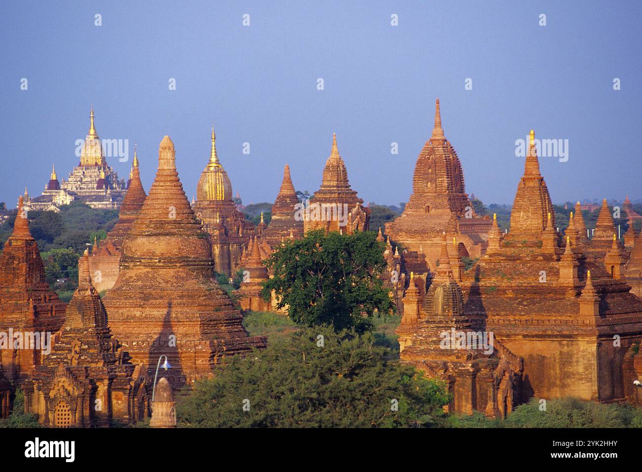Temples bagan archeological zone hi-res stock photography and images ...