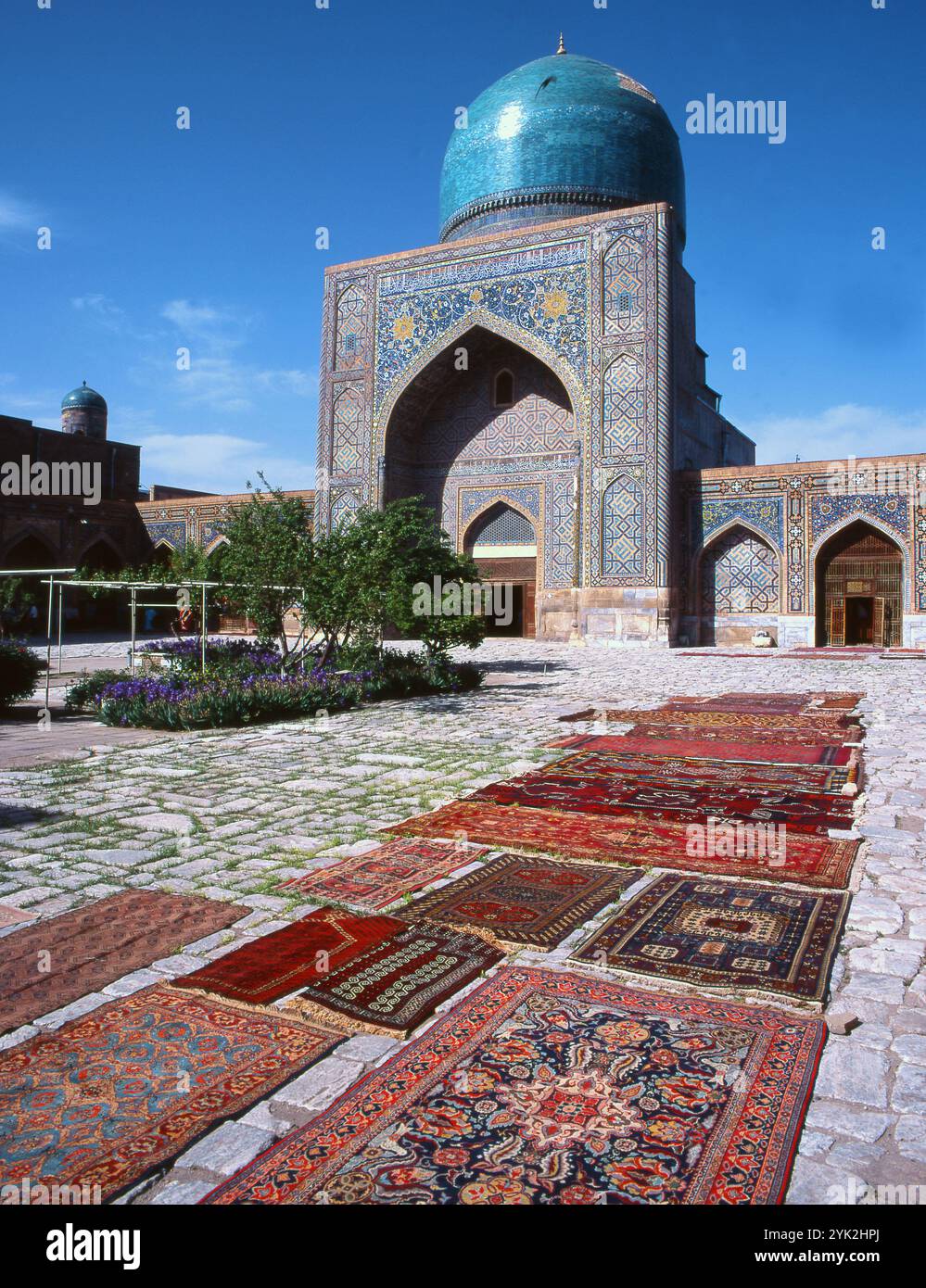 Carpets samarkand hi-res stock photography and images - Alamy