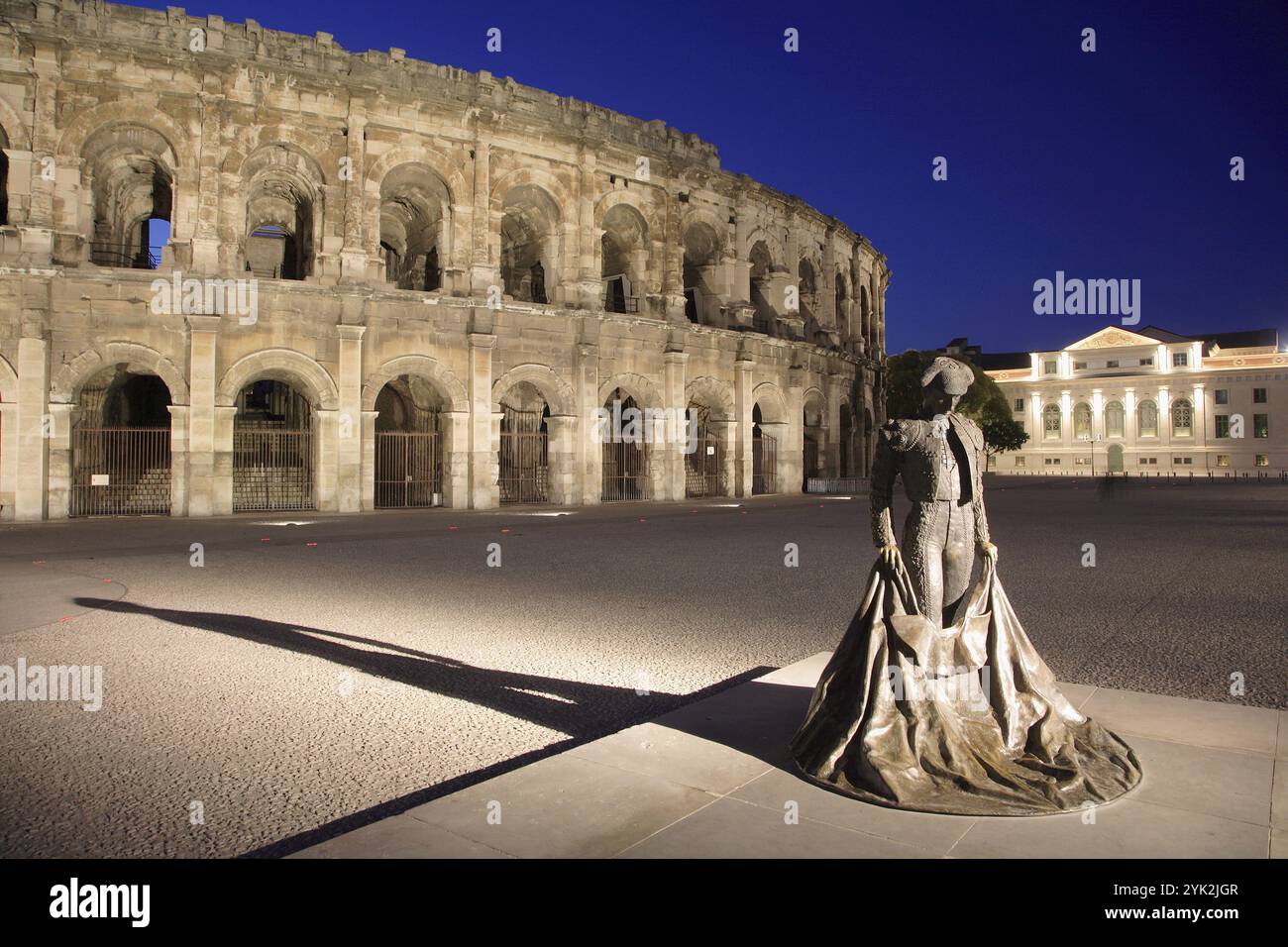 Arènes, roman arena, toreador statue. Nîmes. Provence. France Stock ...
