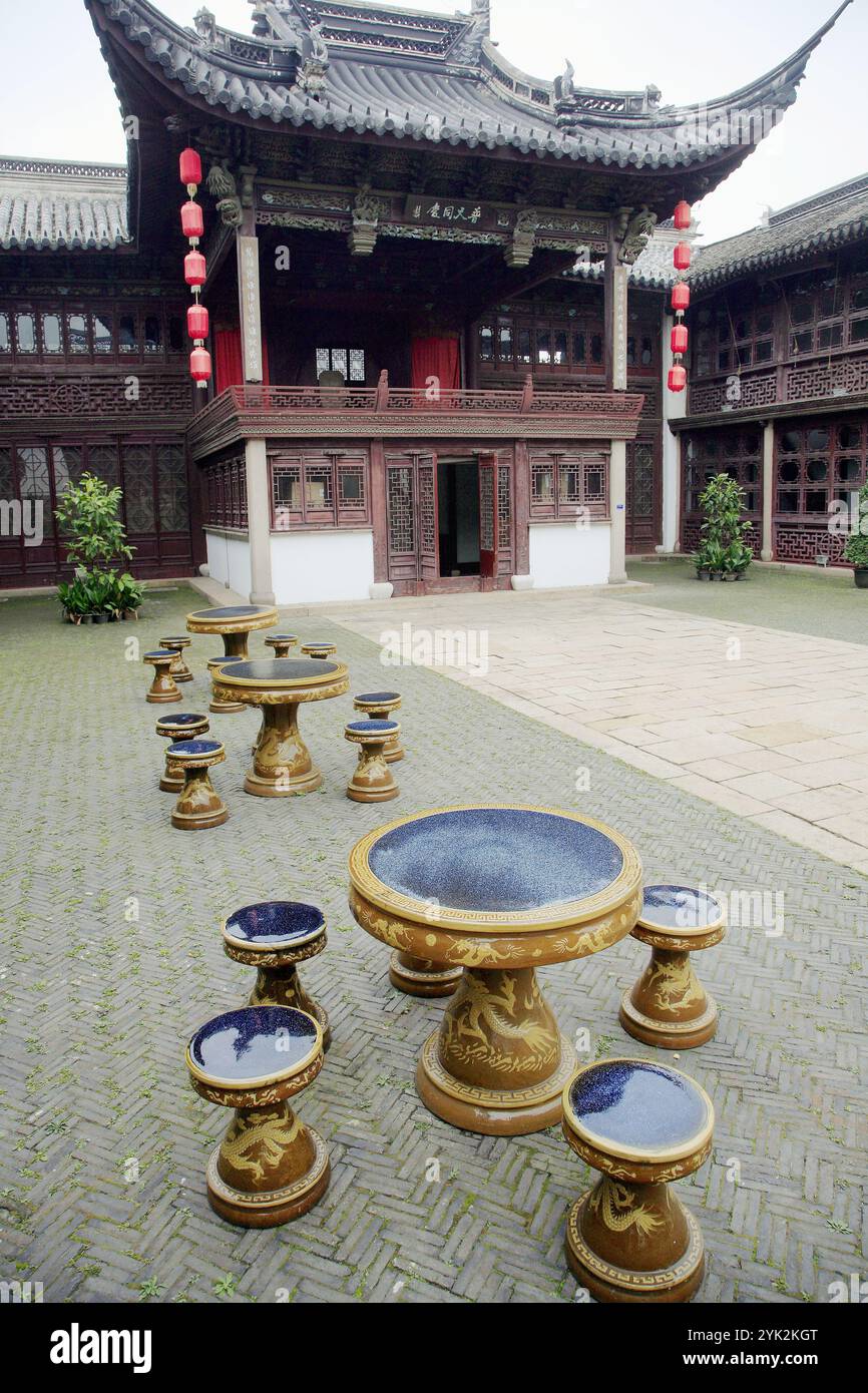 China, Jiangsu Province, Suzhou, Chinese Opera Museum, courtyard Stock ...