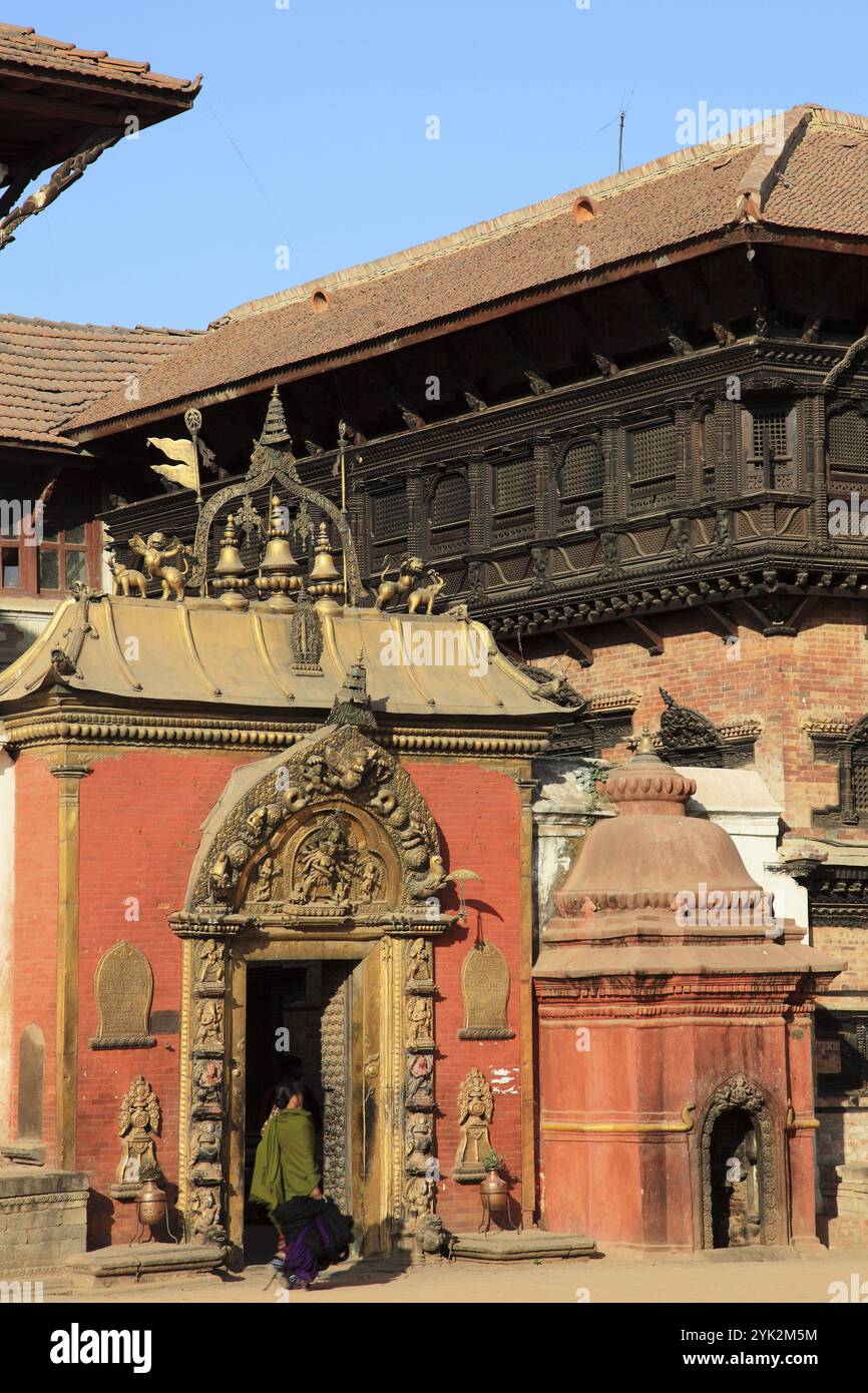 Nepal kathmandu valley bhaktapur durbar hi-res stock photography and ...