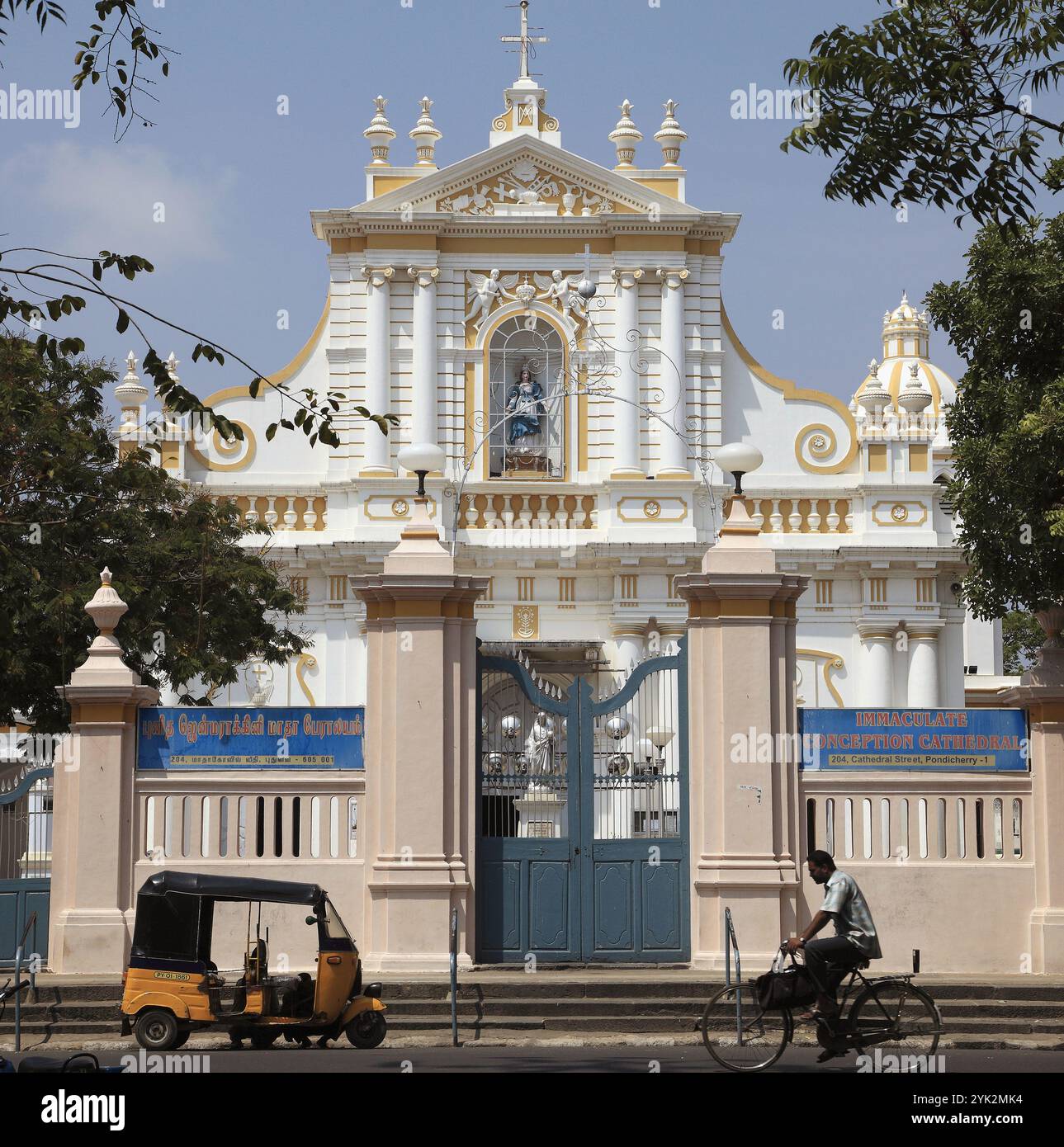 Pondicherry immaculate conception cathedral hi-res stock photography ...