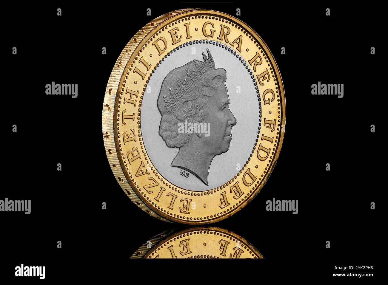 The 4th coin portrait of Queen Elizabeth II on a 2005 £2 coin ...