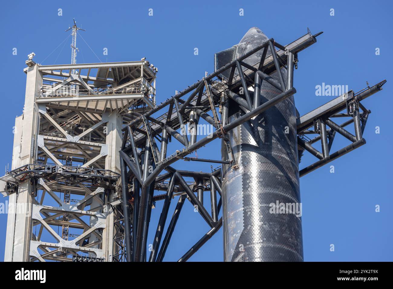 Fully stacked starship hi-res stock photography and images - Alamy