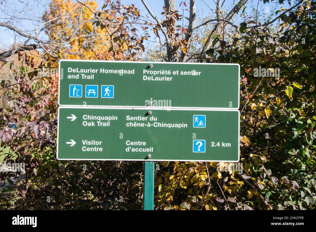 Directional sign to oak trail and visitor centre at Delaurier Homestead ...