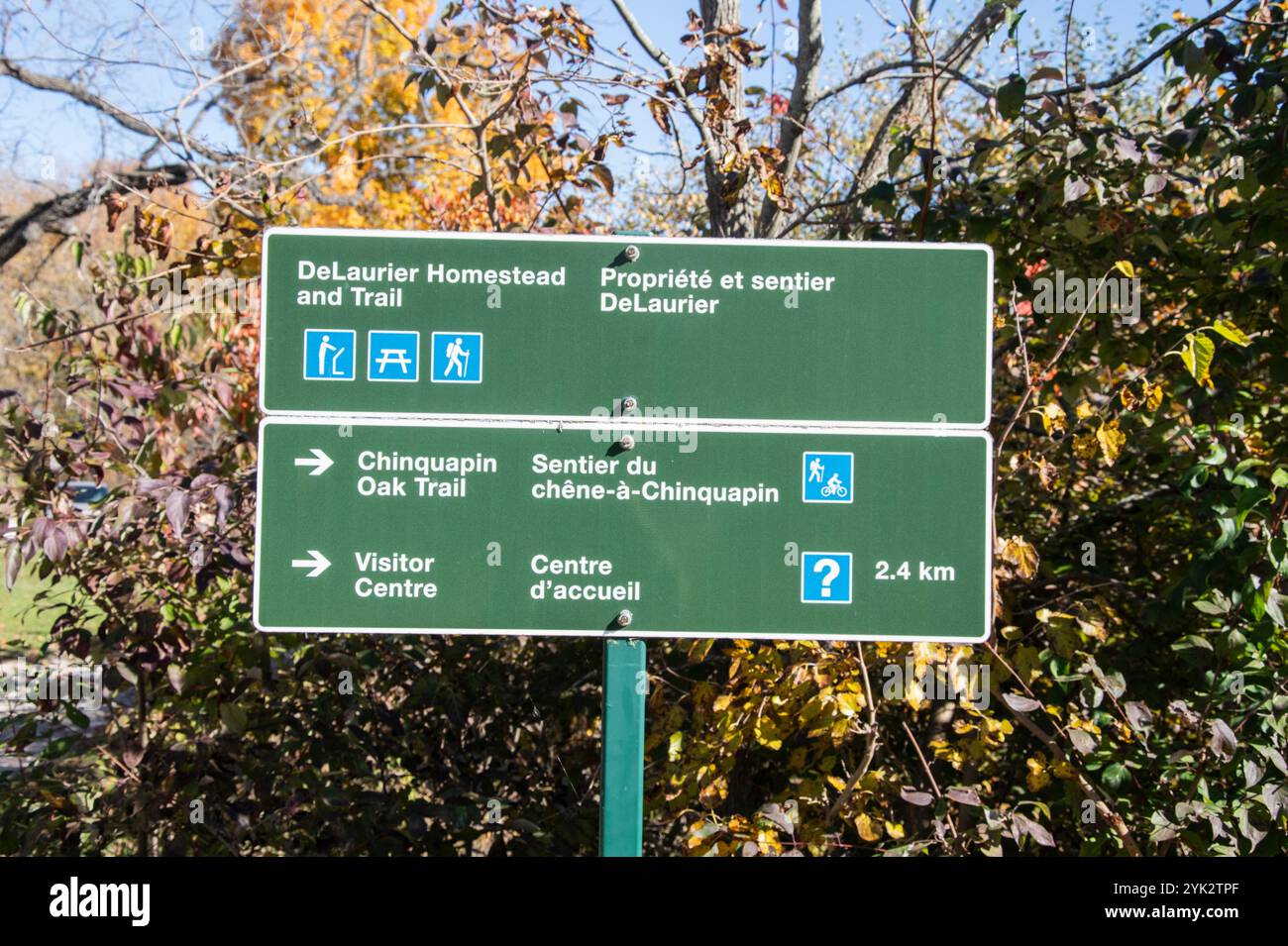Directional sign to oak trail and visitor centre at Delaurier Homestead ...