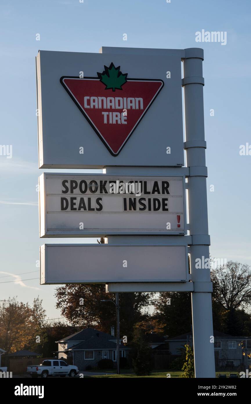 Canadian tire store inside hi-res stock photography and images - Alamy