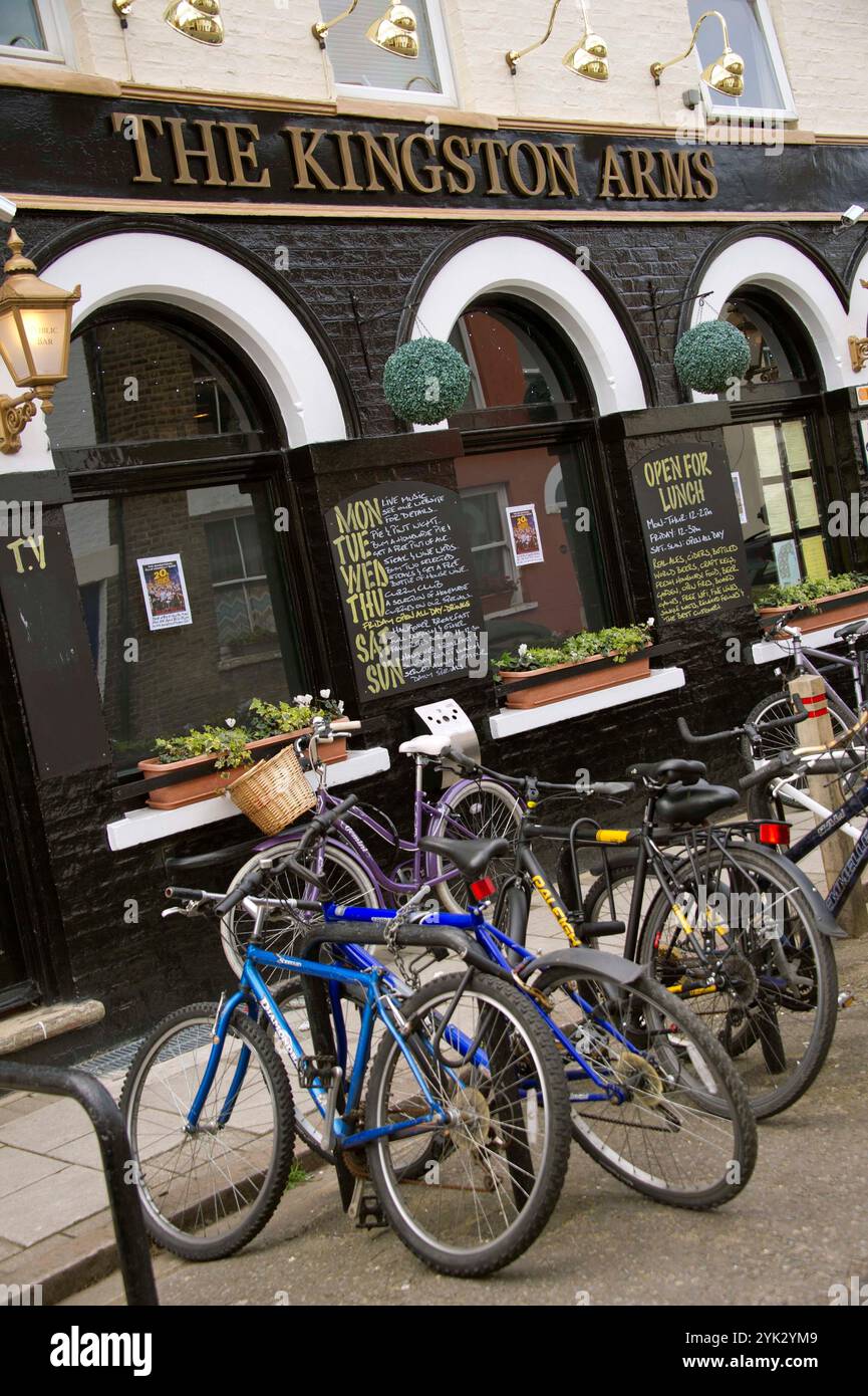 The kingston arms cambridge hi-res stock photography and images - Alamy