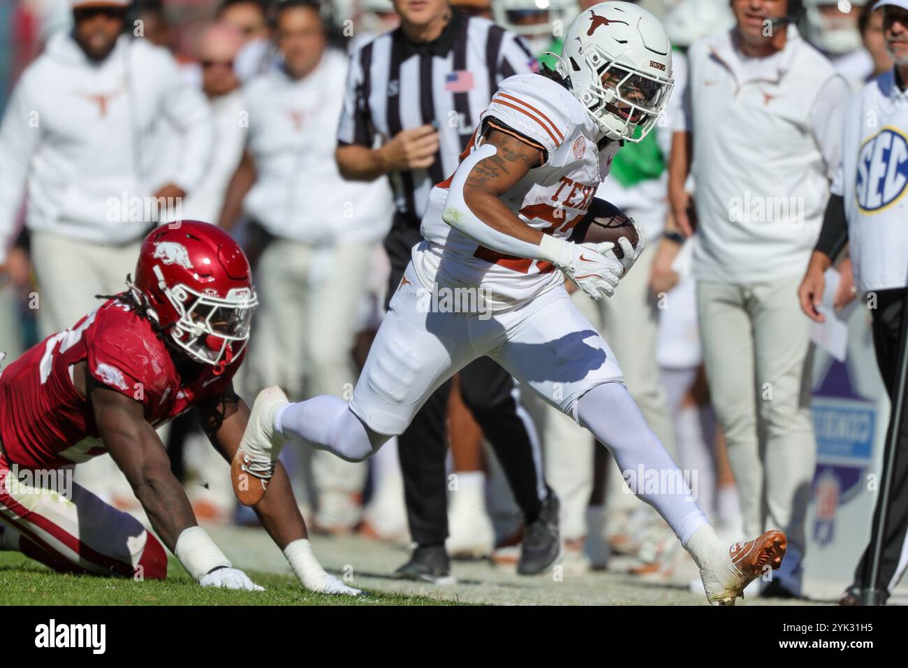 November 16, 2024: Texas running back Jaydon Blue #23 works his way up ...