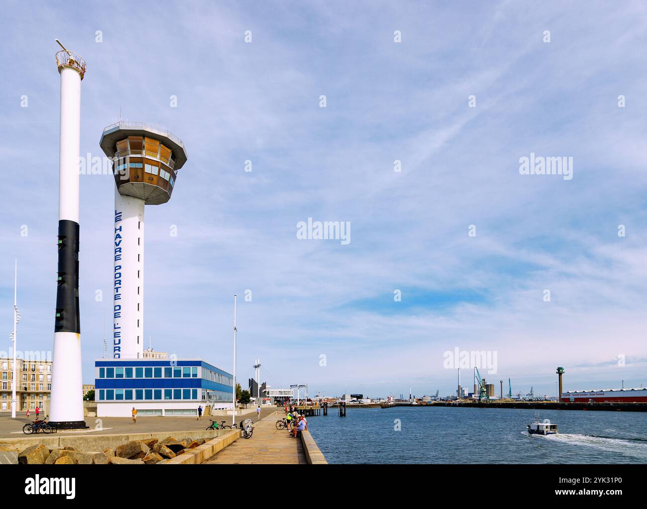 Port control tower Sémaphore (Semaphore) and harbor basin Bassin de la ...