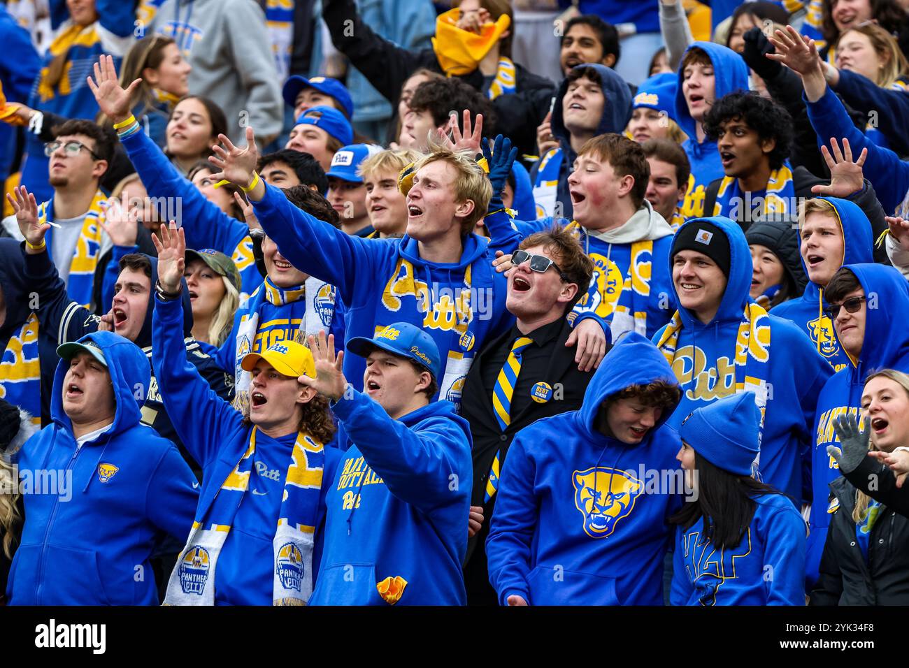 Pittsburgh, Pennsylvania, USA. 16th Nov, 2024. Pitt Panthers fans react ... Pittsburgh, Pennsylvania, USA. 16th Nov, 2024. Pitt Panthers fans react ...