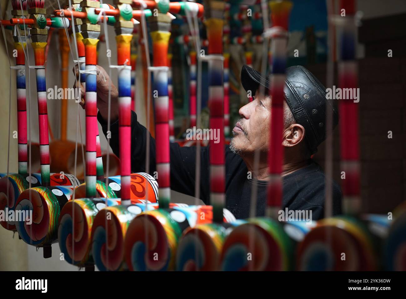 Demonstrate rhythm hi-res stock photography and images - Alamy