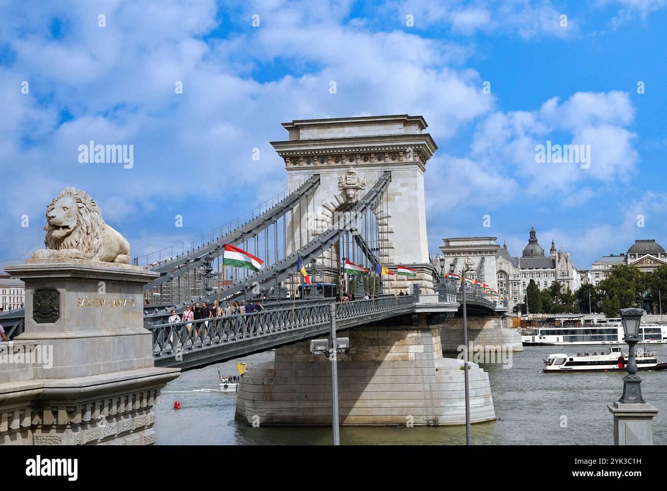 Chain Bridge across the Danube River in Budapest Stock Photo - Alamy
