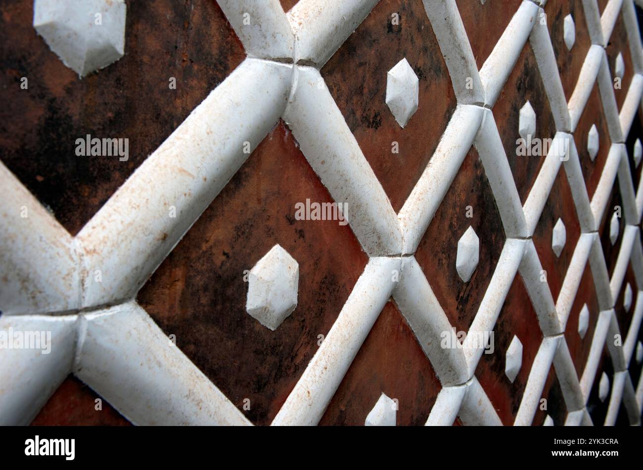 Bengara tile hi-res stock photography and images - Alamy