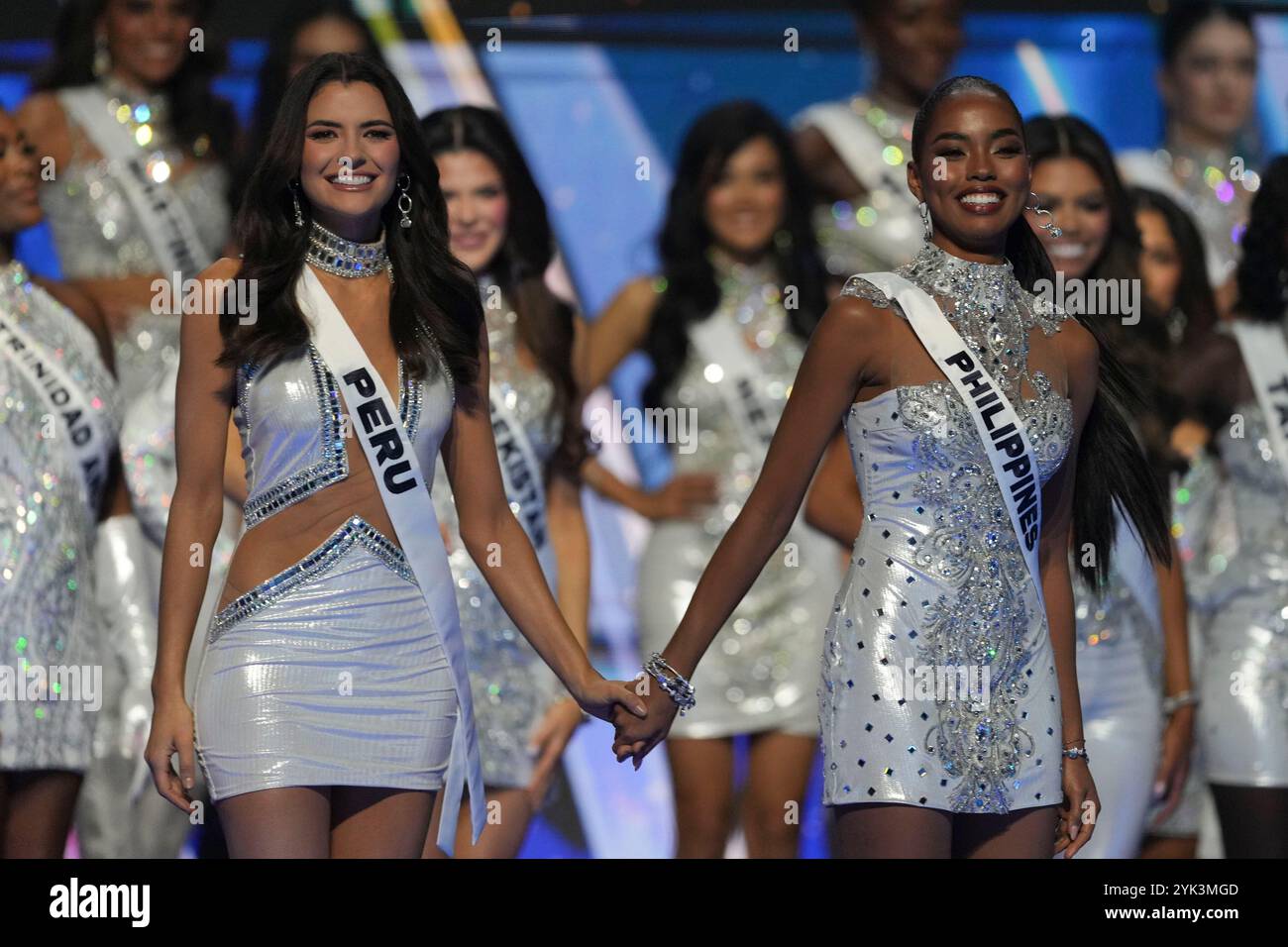 Miss Peru Tatiana Calmell, left, and Miss Philippines Chelsea Manalo ...