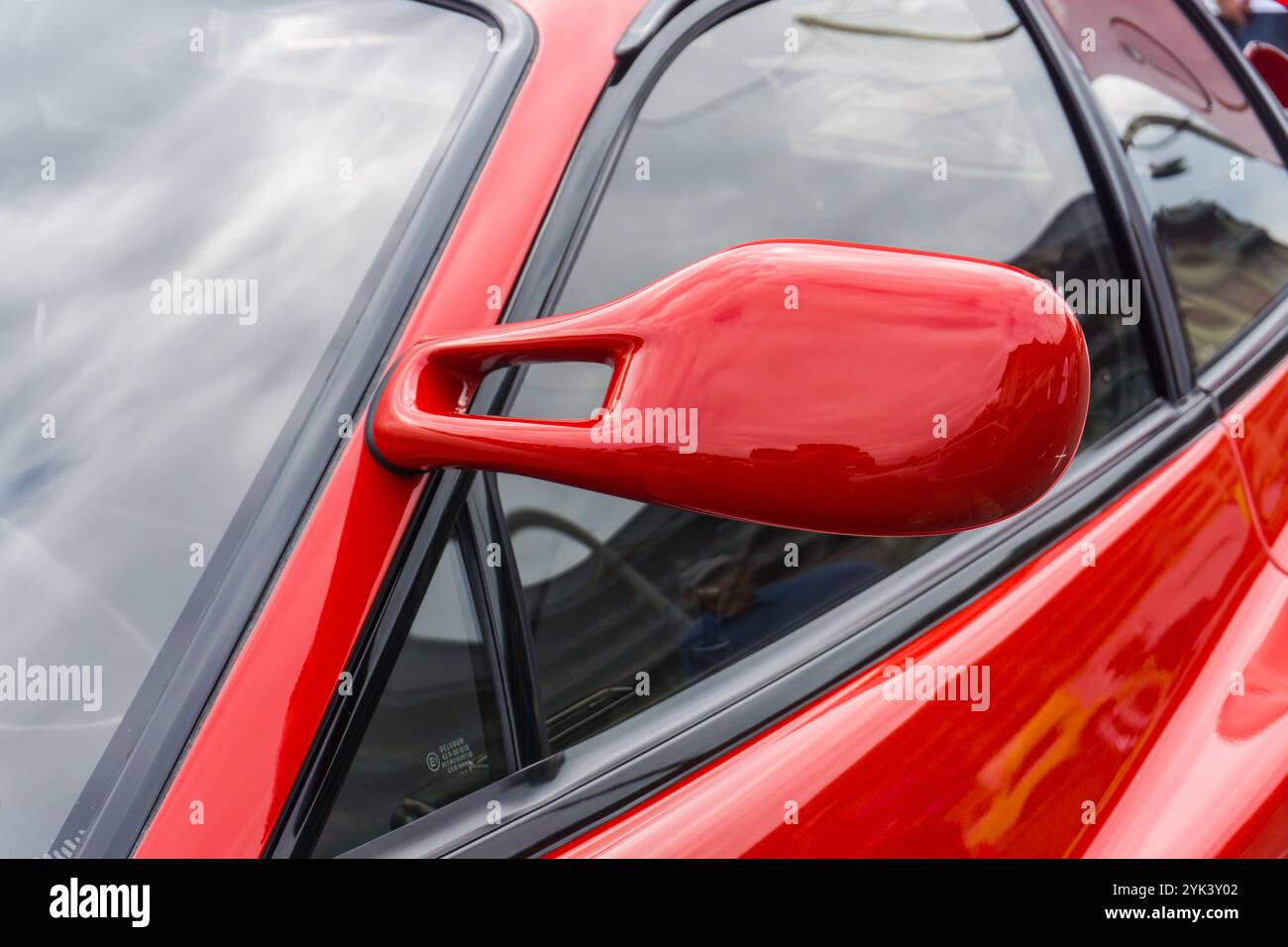 Testarossa miami vice hi-res stock photography and images - Alamy