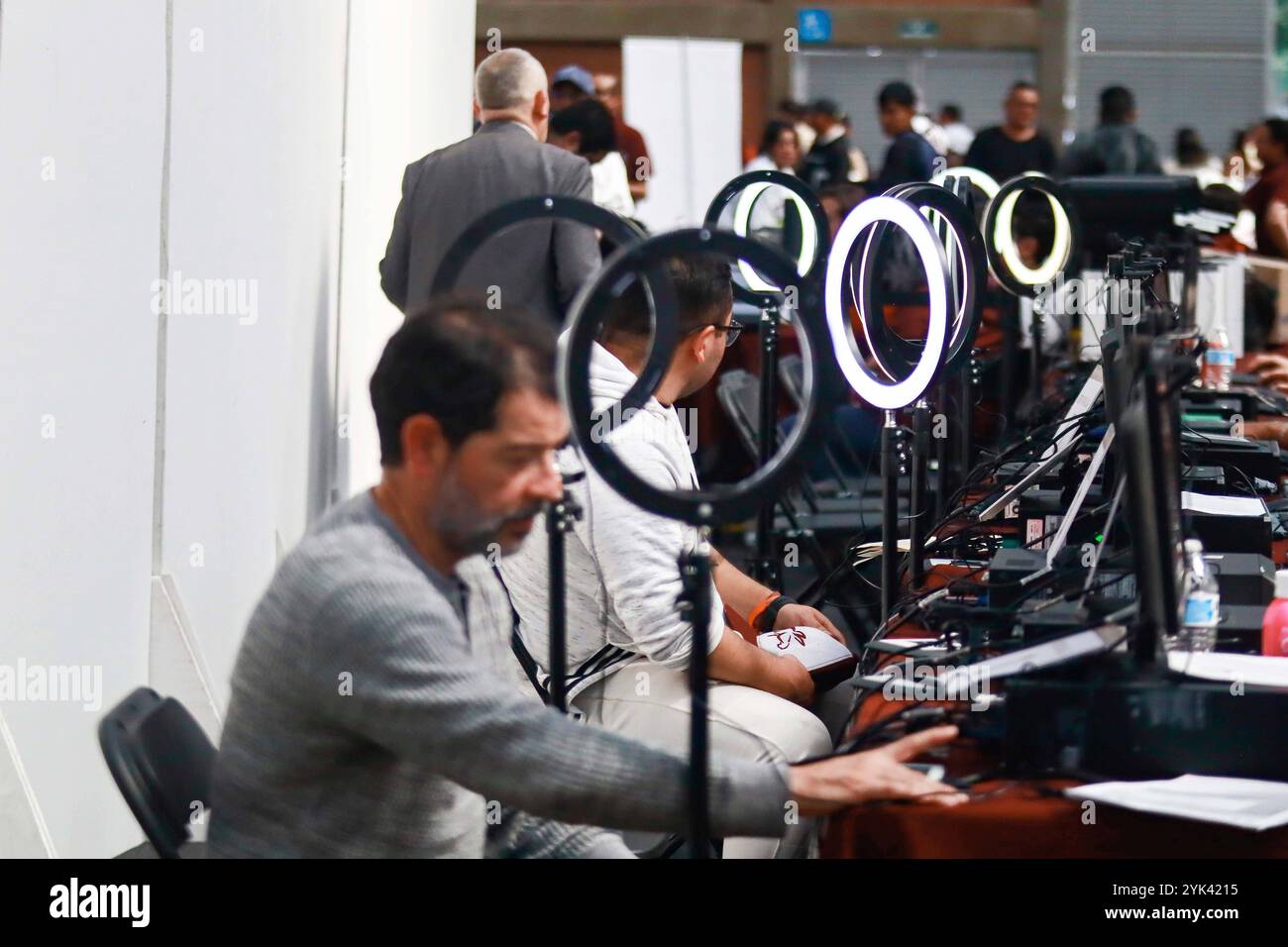 Licence Issuance Permanent Driver People attend to apply for permanent ...