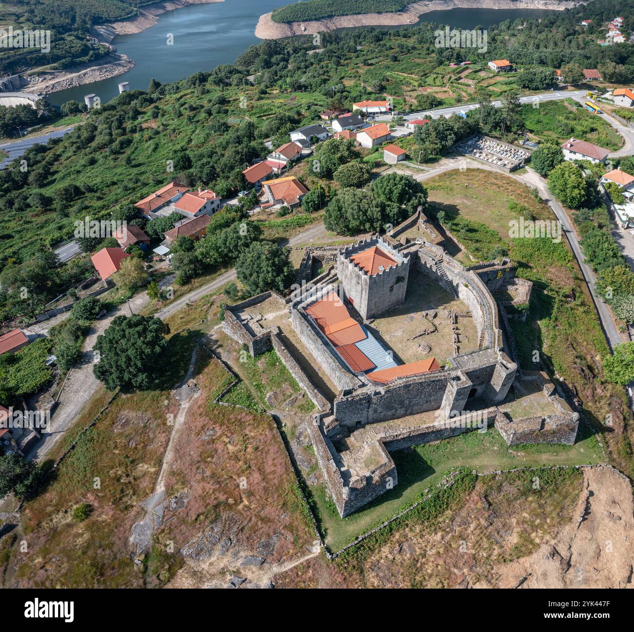 Castelo de lindoso castle hi-res stock photography and images - Alamy