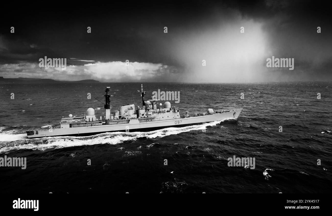 HMS Edinburgh the last of 14 Type 42 destroyers which were in service ...