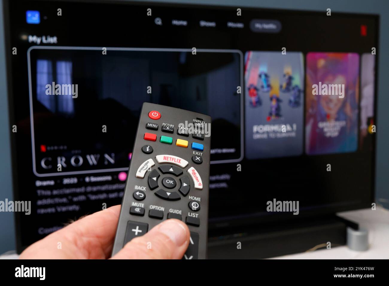 Tv homescreen hi-res stock photography and images - Alamy