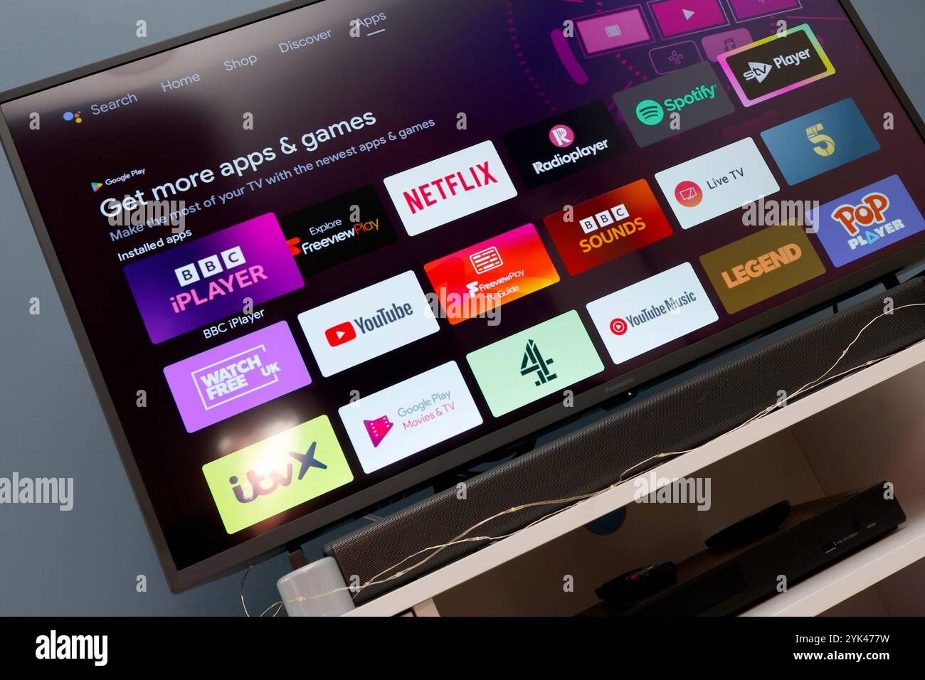 Tv homescreen hi-res stock photography and images - Alamy