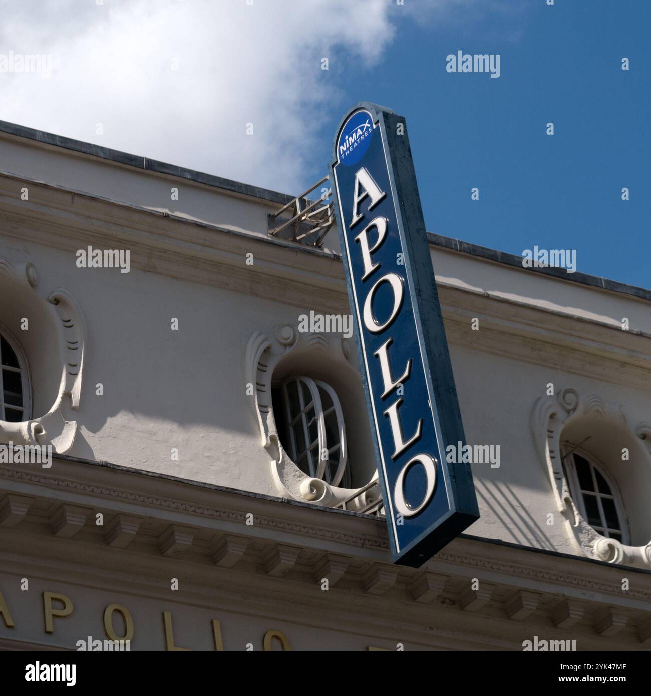 Apollo theatre london sign hi-res stock photography and images - Alamy