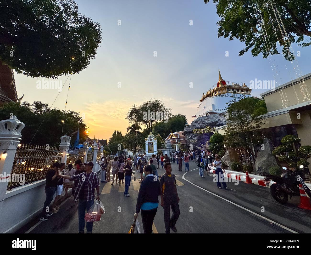 Bangkok, Thailand - 16 Nov 2024, A Crowded Market at the Golden ...