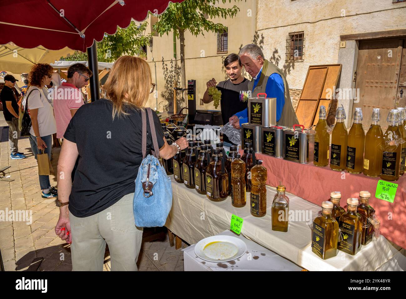 Mercado del aceite de oliva hi-res stock photography and images - Alamy
