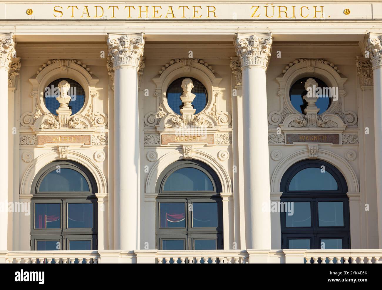 Opera House, Zurich, Switzerland Stock Photo - Alamy