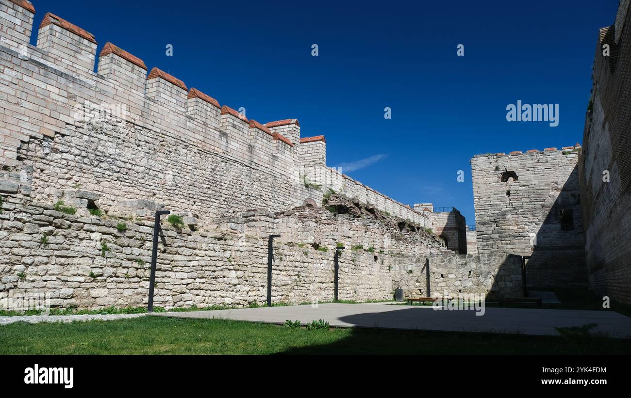 Defence of byzantium hi-res stock photography and images - Alamy