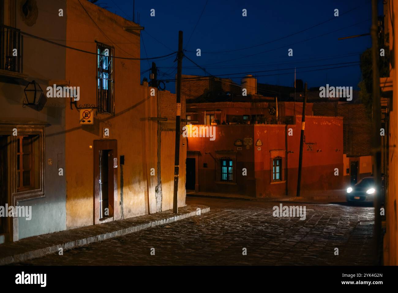 A beautifull streen in the middle of a mexican Town named San Miguel ...