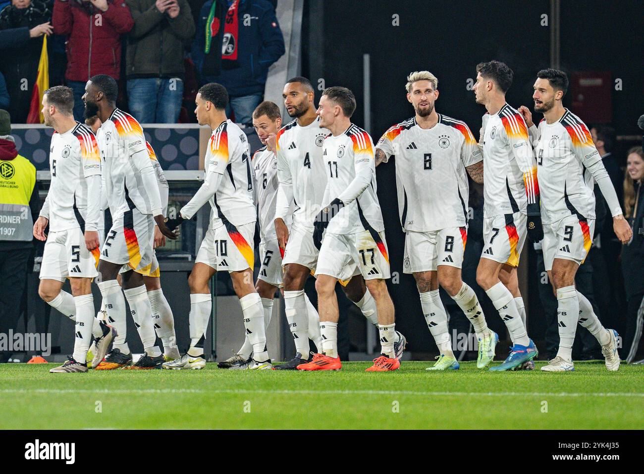 8 und jamal musiala deutschland hi-res stock photography and images - Alamy