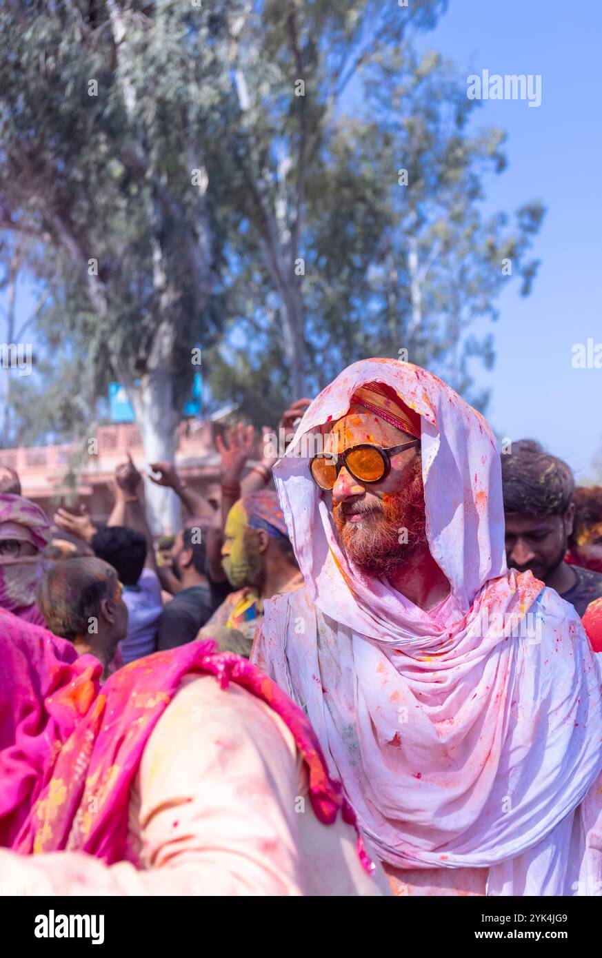 Group of hindu people with colors of their faces celebrating the ...