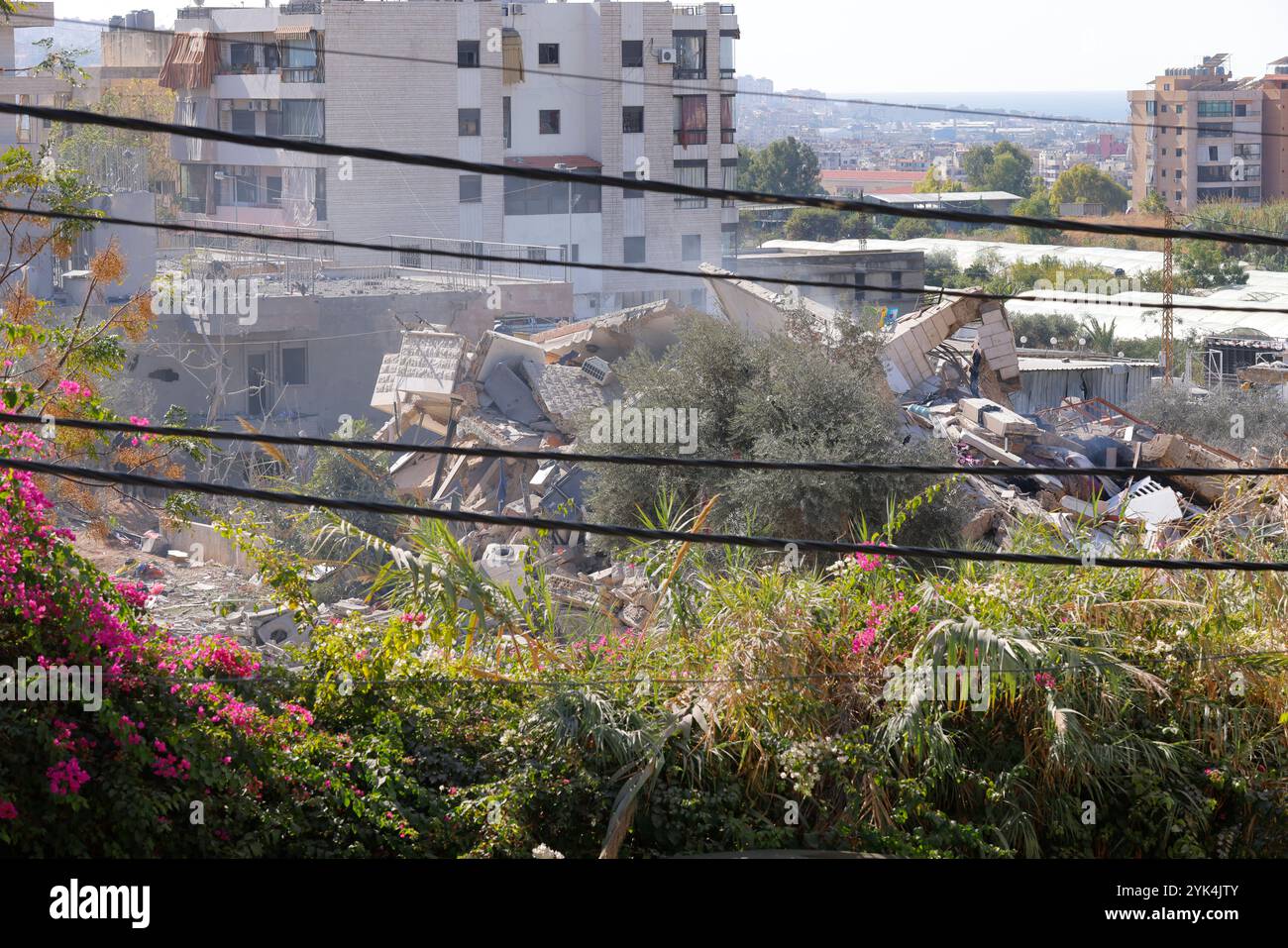 Beirut, Lebanon. 17th Nov, 2024. Aftermath of the Israeli airstrikes in ...