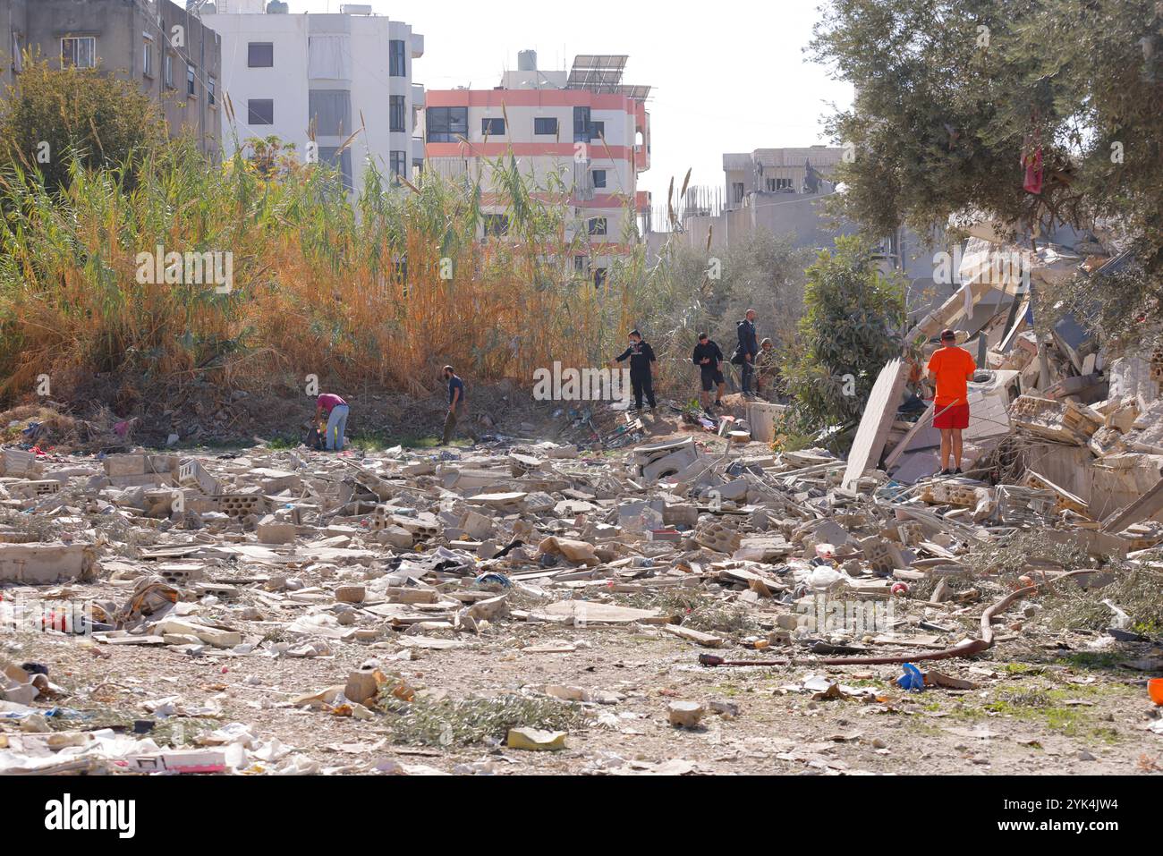 Beirut, Lebanon. 17th Nov, 2024. Aftermath of the Israeli airstrikes in ...