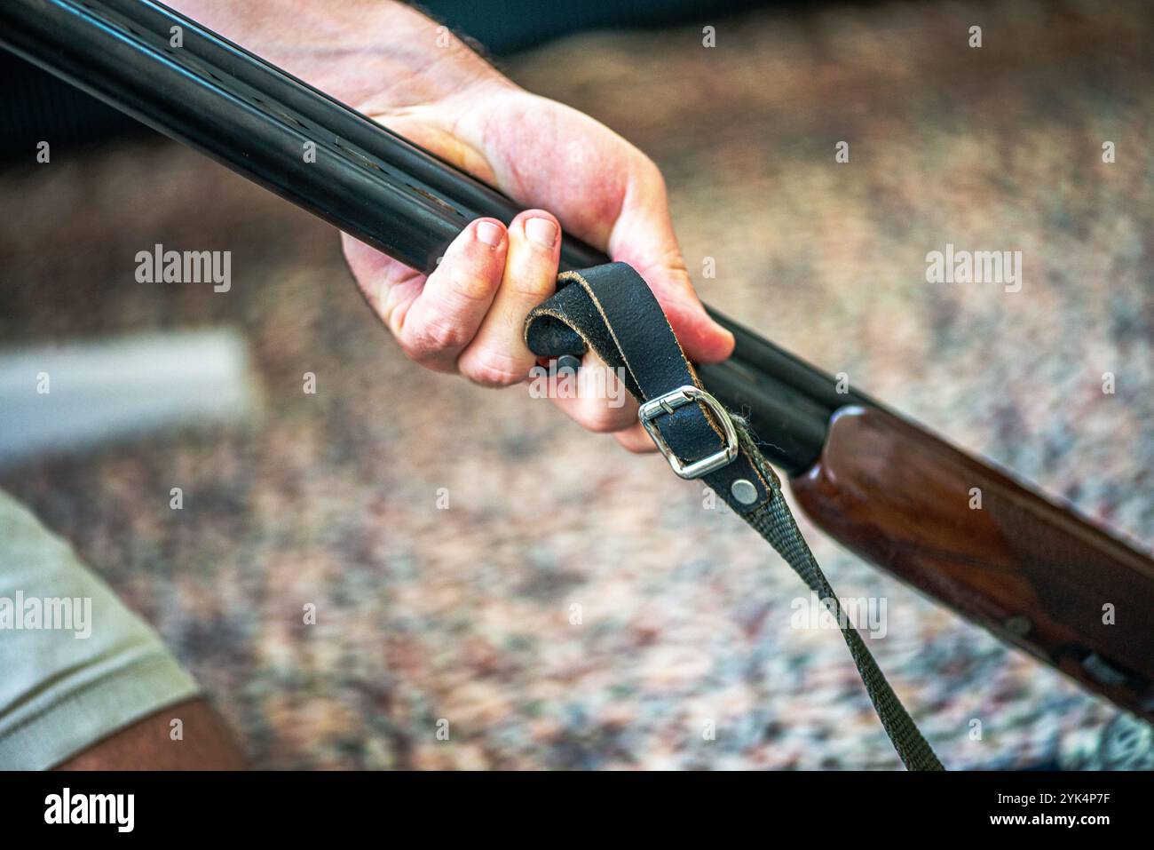 Man using antique rifle hi-res stock photography and images - Alamy