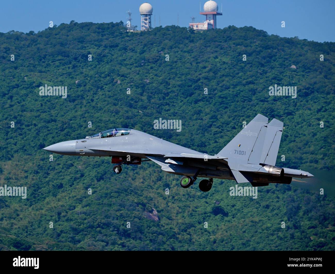 China j 16 fighter jet hi-res stock photography and images - Alamy