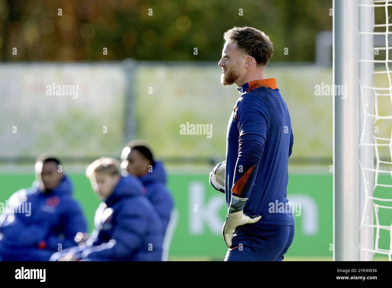 ZEIST - Netherlands goalkeeper Mark Flekken during a training session ...