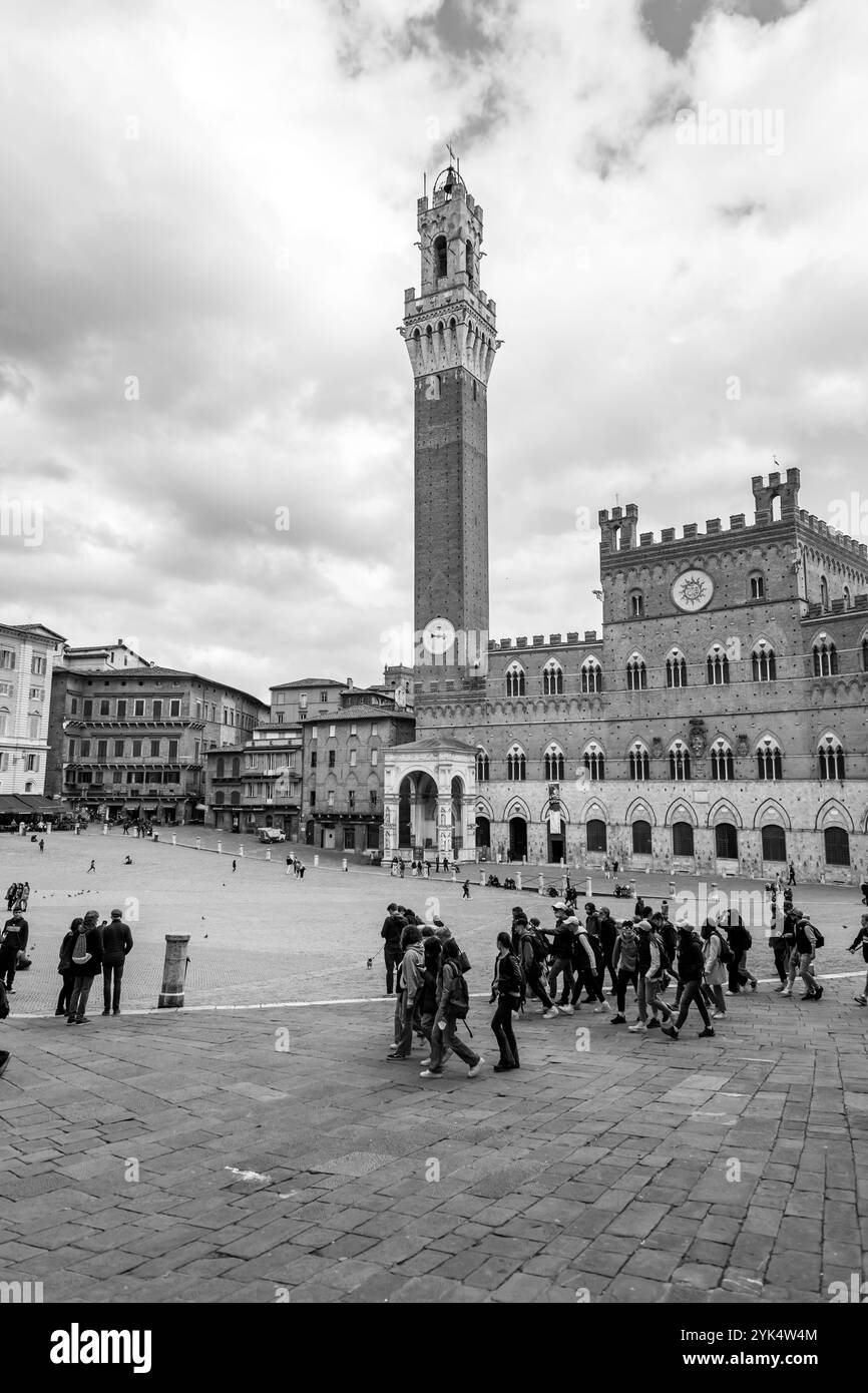 Tower palazzo del podestà Black and White Stock Photos & Images - Alamy