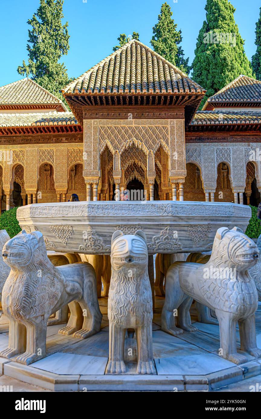 Alhambra Palace, Granada , Spain - August 10, 2024: Ancient fountain ...