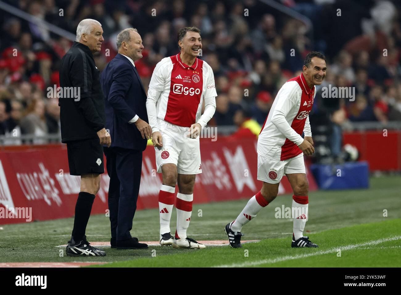 AMSTERDAM - (l-r) Referee Roelof Luinge, Danny Blind, Shota Arveladze ...