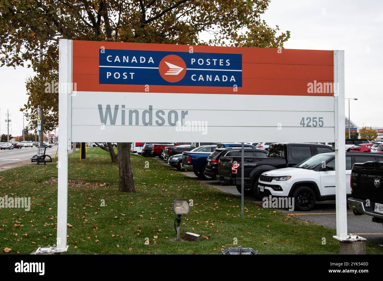 Post office sign on Walker Road in Windsor, Ontario, Canada Stock Photo ...
