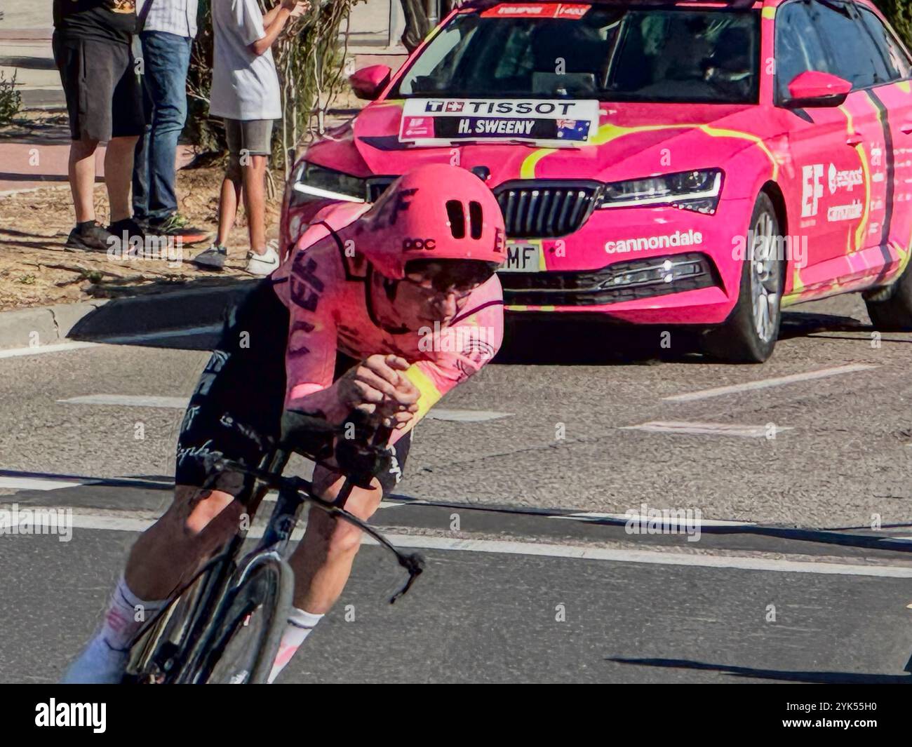 Professional driver racing through corner hi-res stock photography and ...