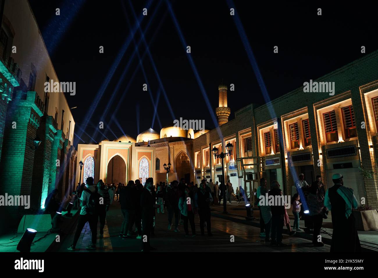People visit Al-Saray Street in old Baghdad to watch Baghdad Day ...