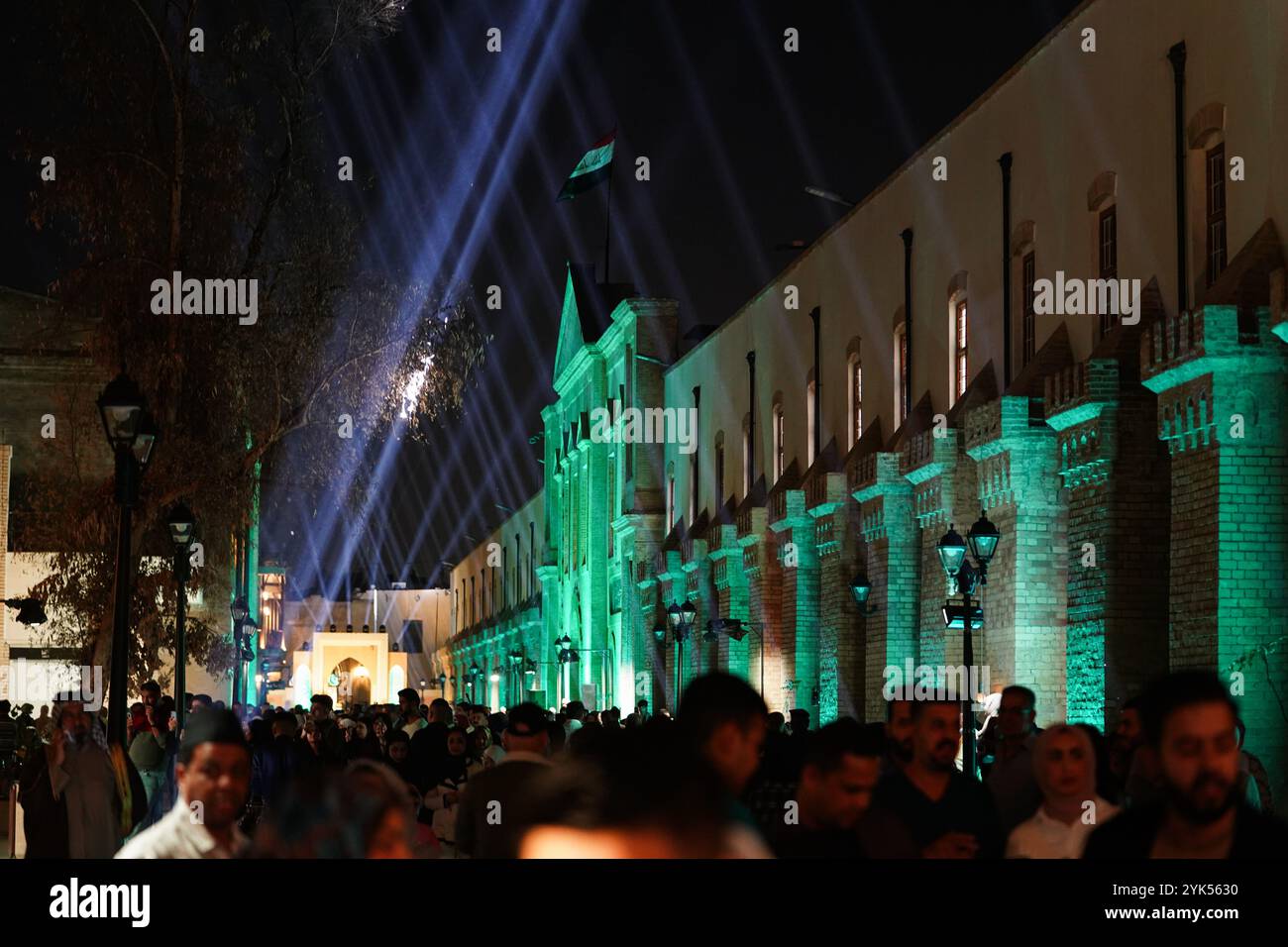 People visit Al-Saray Street in old Baghdad to watch Baghdad Day ...