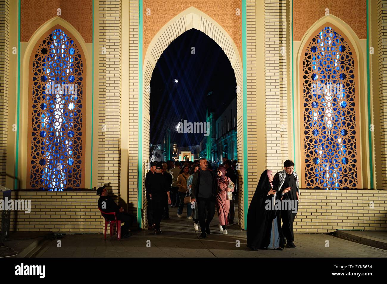 People visit Al-Saray Street in old Baghdad to watch Baghdad Day ...